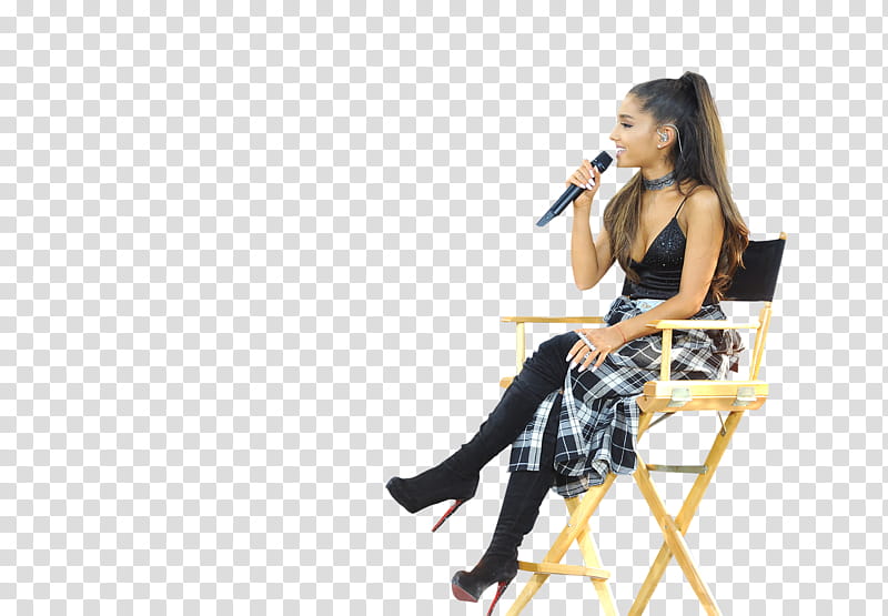 Ariana Grande Ariana Grande Sitting On Chair While Holding Dynamic Ariana Grande Ariana Grande Sitting On Chair While Holding Dynamic